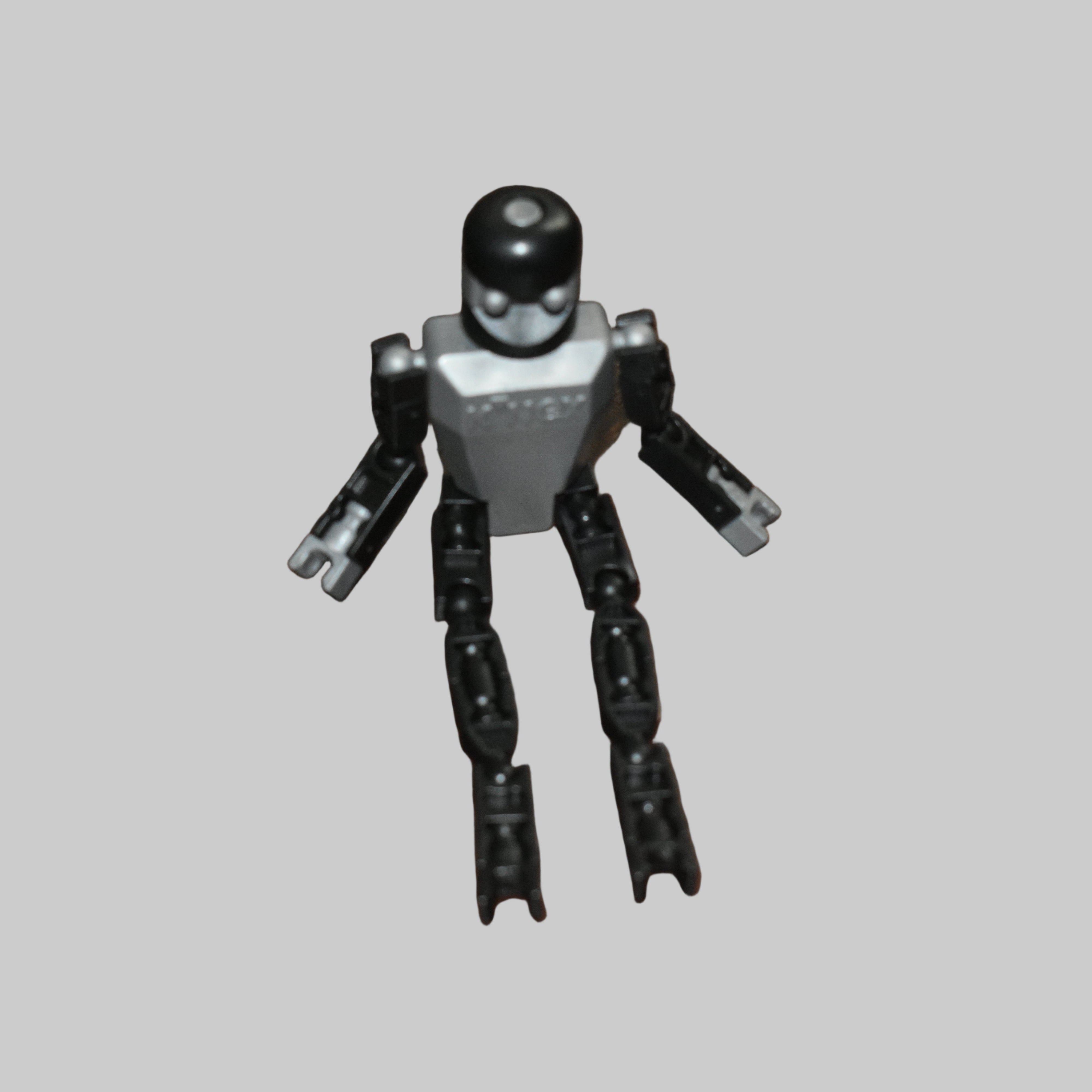 K'NEXMAN Robot figure Silver (kit form) Knex – KnexMore